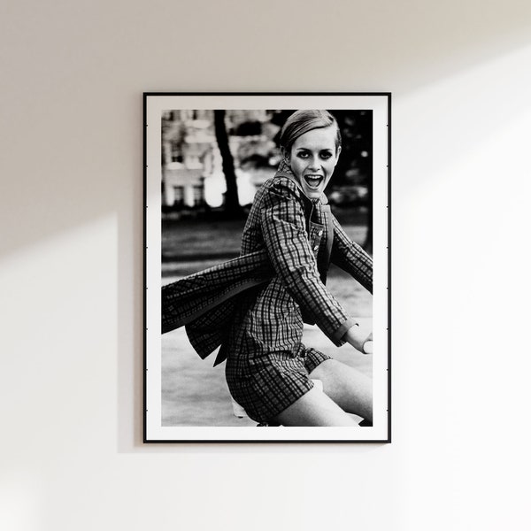 Twiggy Poster - Etsy