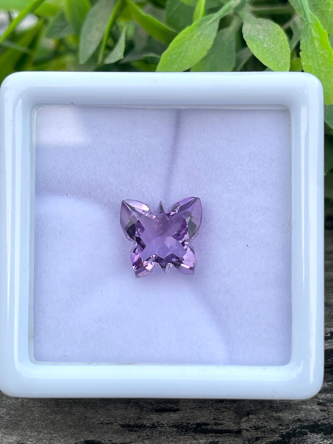 Natural Amethyst Butterfly Hand Made Carving: Faceted Cut Gemstone, 5. ...