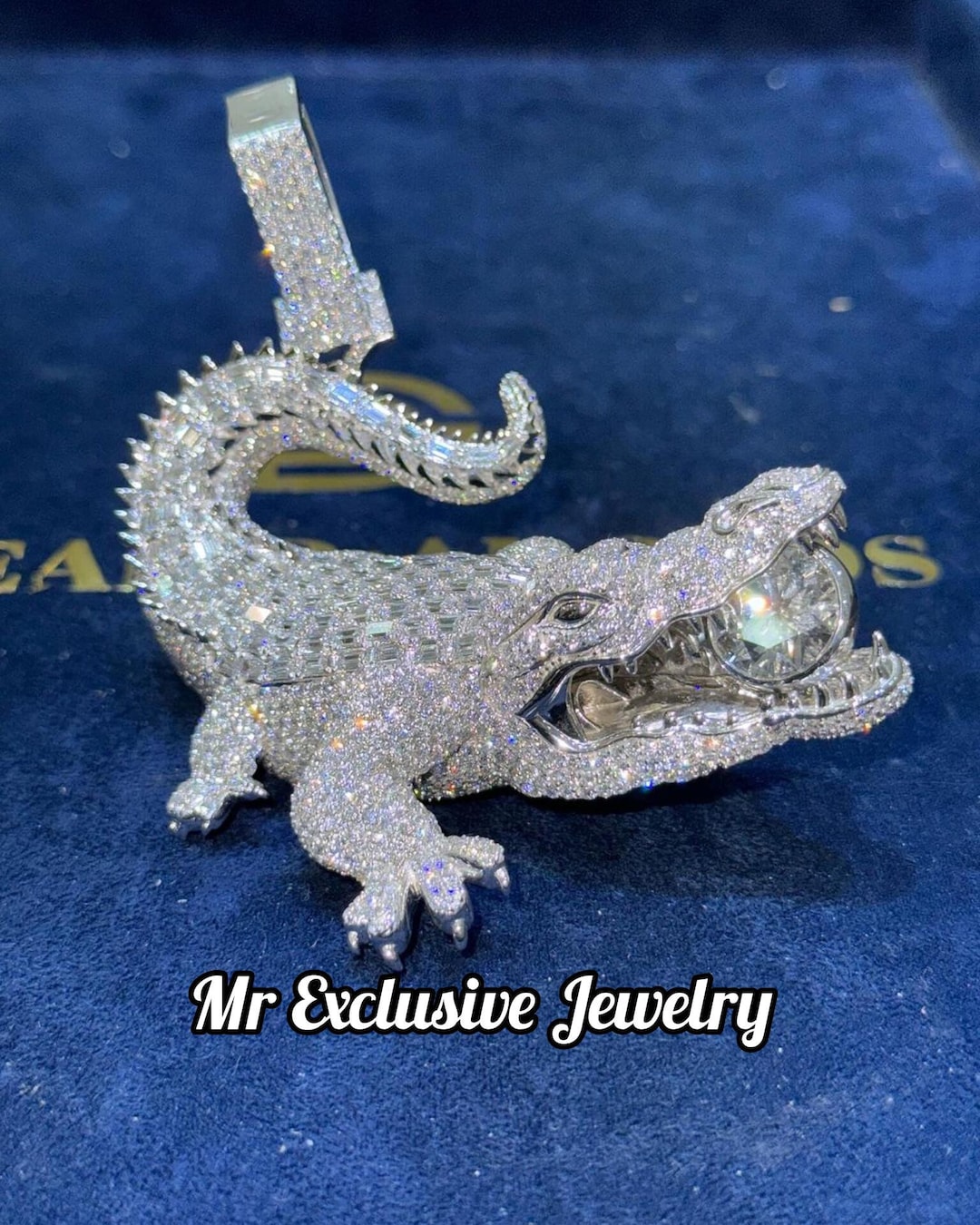 Iced Out 3D Crocodile Necklace, VVS Baguette Moissanite Diamond Hip Hop ...