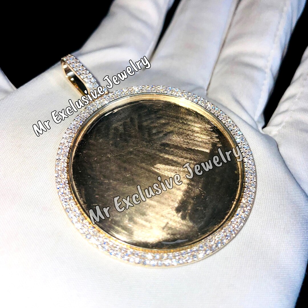 Custom VVS Memory Pendant, 14K Solid Gold Iced Out Lab Diamond Photo ...