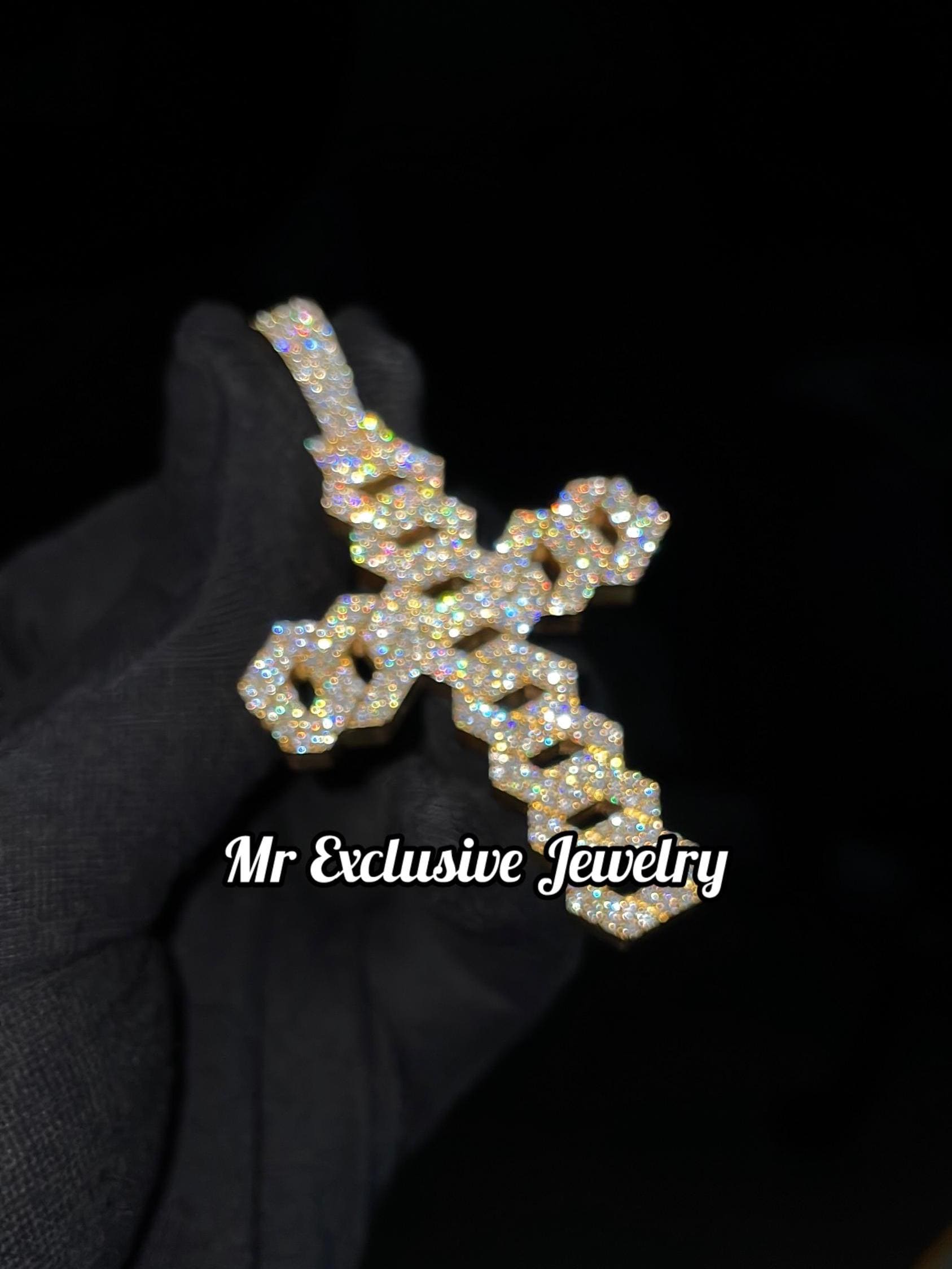 Iced Out Cuban Link Cross VVS Diamond Pendant 925 Silver Jesus Cross ...