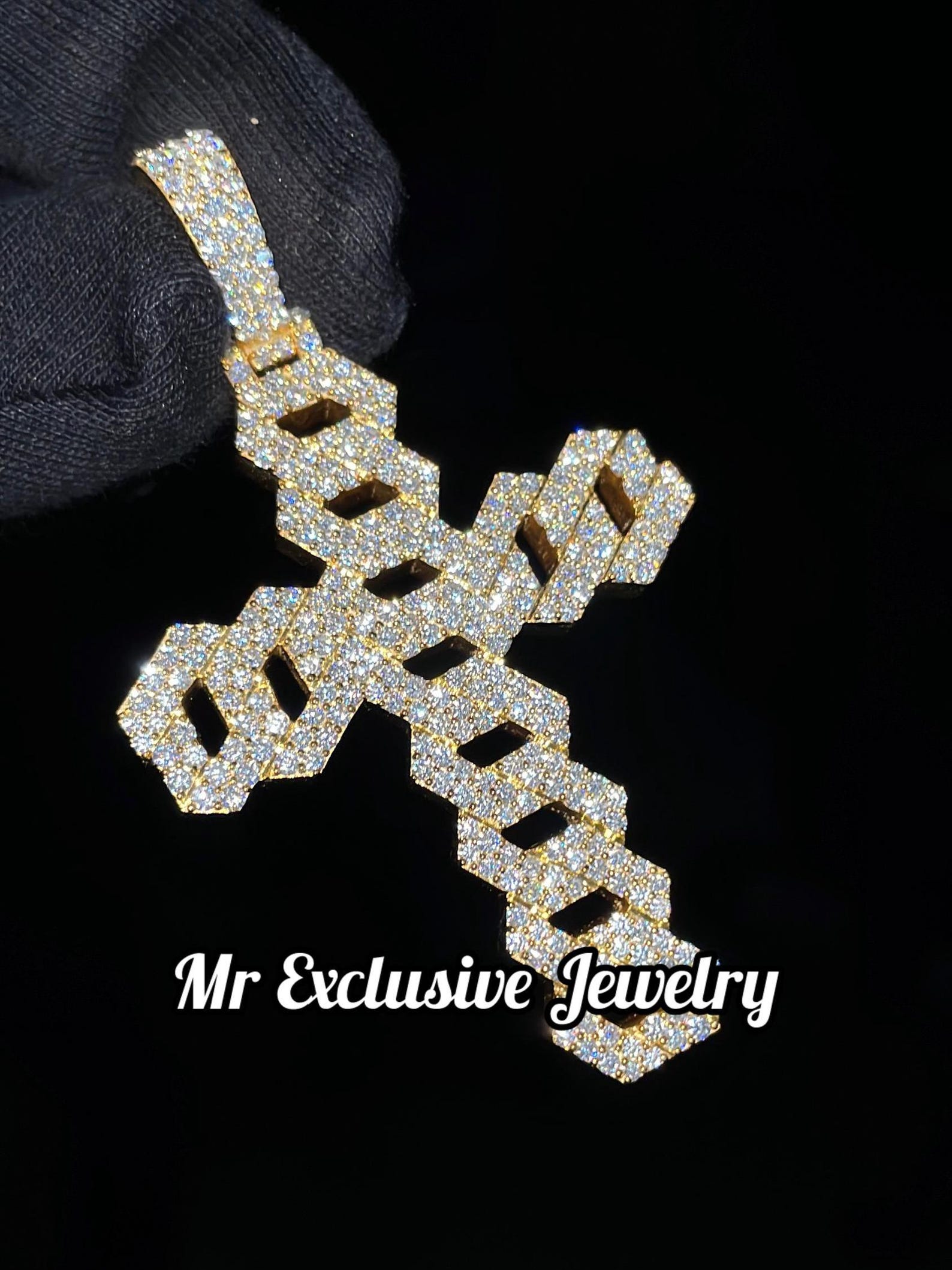 Iced Out Cuban Link Cross VVS Diamond Pendant 925 Silver Jesus Cross ...