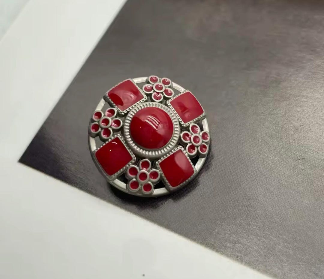 5xluxury Red and Silver Grey Colour Fancy Large Shank Buttons 17mm ...