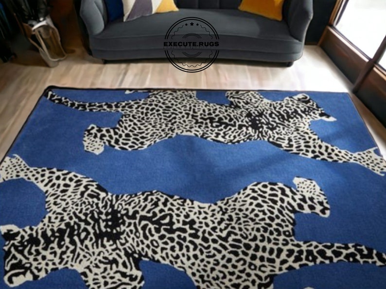 Custom Luxury Hand Tufted Leopard Rug Climbing Tiger Leopard ...