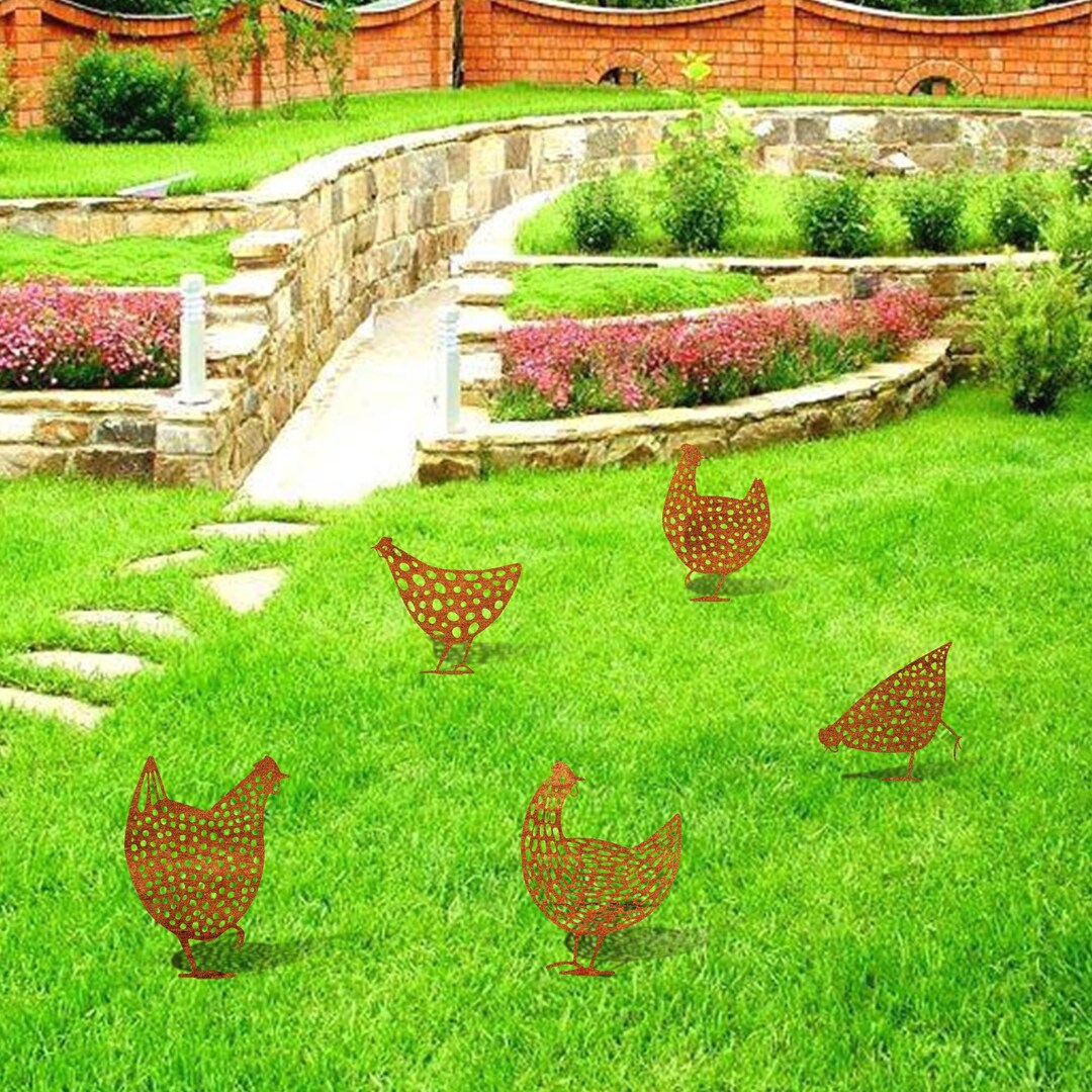Rusted Metal Hens Yard Stake, Metal Garden Design, Rusty Hens, Outdoor ...