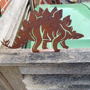 Set of 5 Rusty Metal Dinosaur Fence Post Topper, Garden T-rex Dinosaur ...