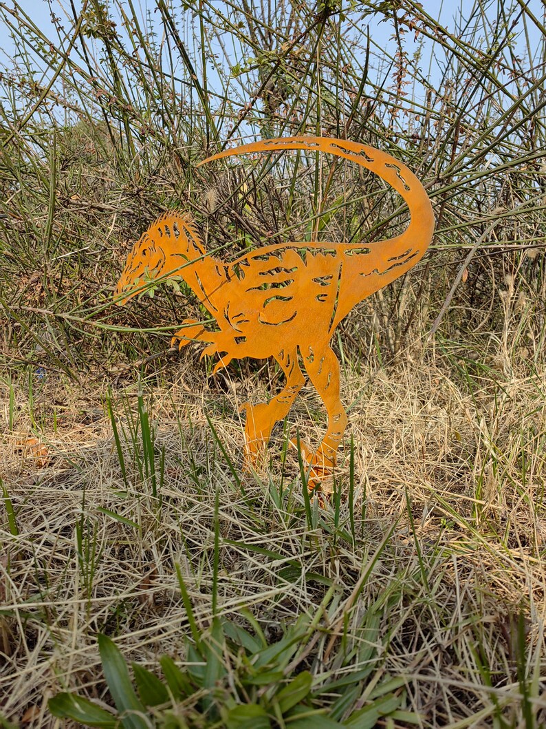 Rusty Metal Raptor Garden Stake, Garden Dinosaur Statue, Rusted ...