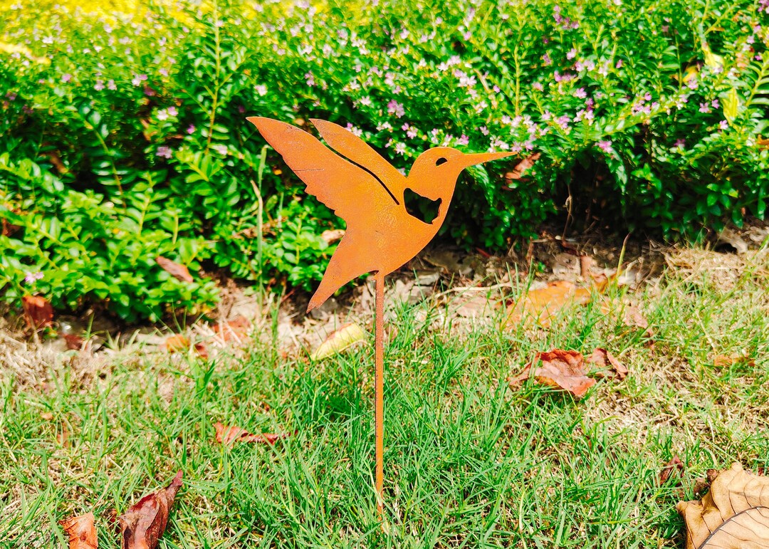 Rusted Metal Hummingbird Garden Stake | Hummingbird Silhouette | Metal ...