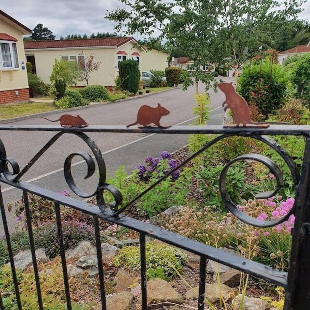 Set of 3 Rusty Metal Mice Fence Post Topper, Garden Mice Statue, Rustic ...