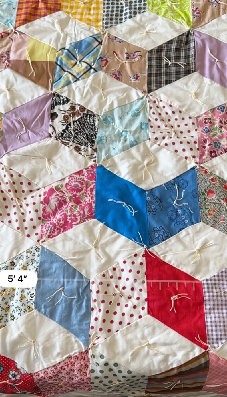 Vintage Handmade Falling Blocks Quilt With Pink 1960s MOD Flowers ...
