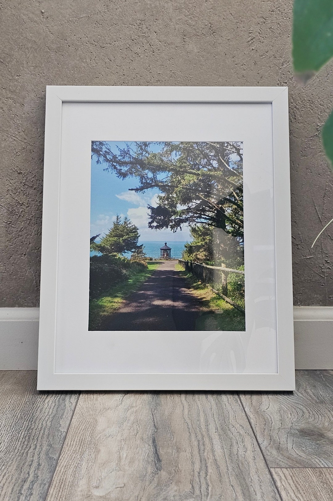 Oregon Coast Lighthouse Photo in Frame - Etsy