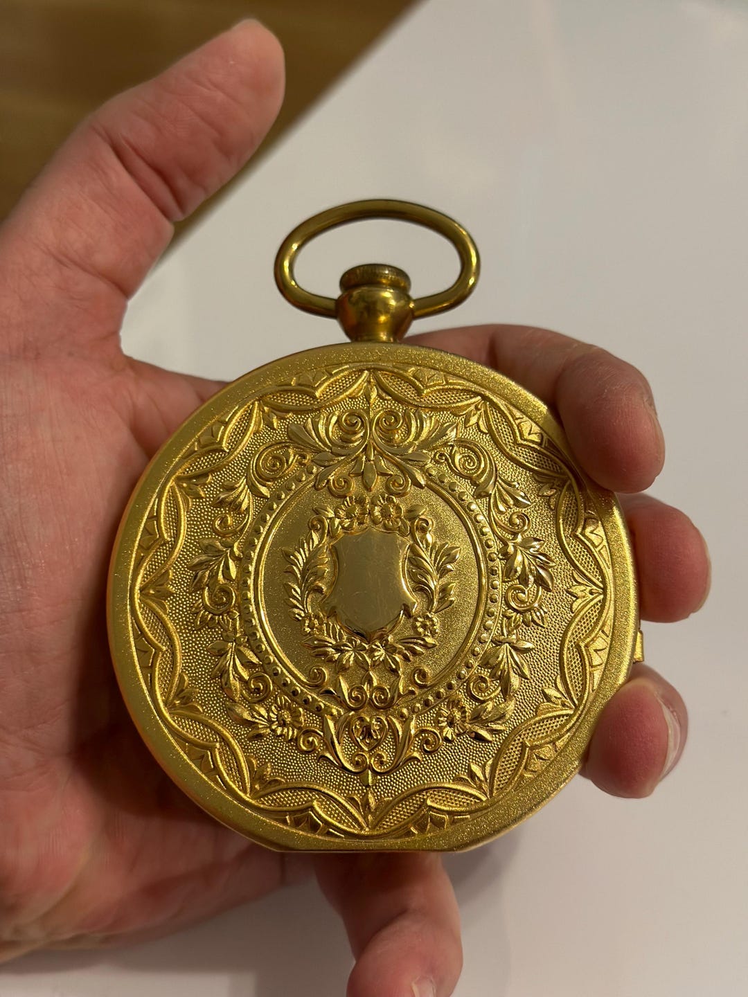 Vintage Gold Tone Wind-up Japanese Alarm Clock Rythm Travel Alarm Clock ...