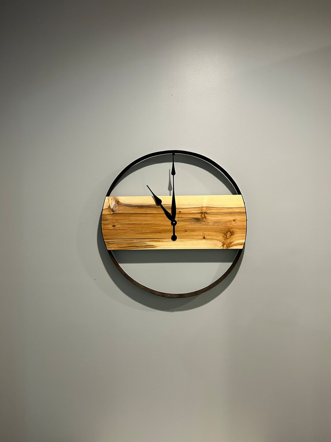 25 Inch Whiskey Barrel Hoop Clock - Etsy