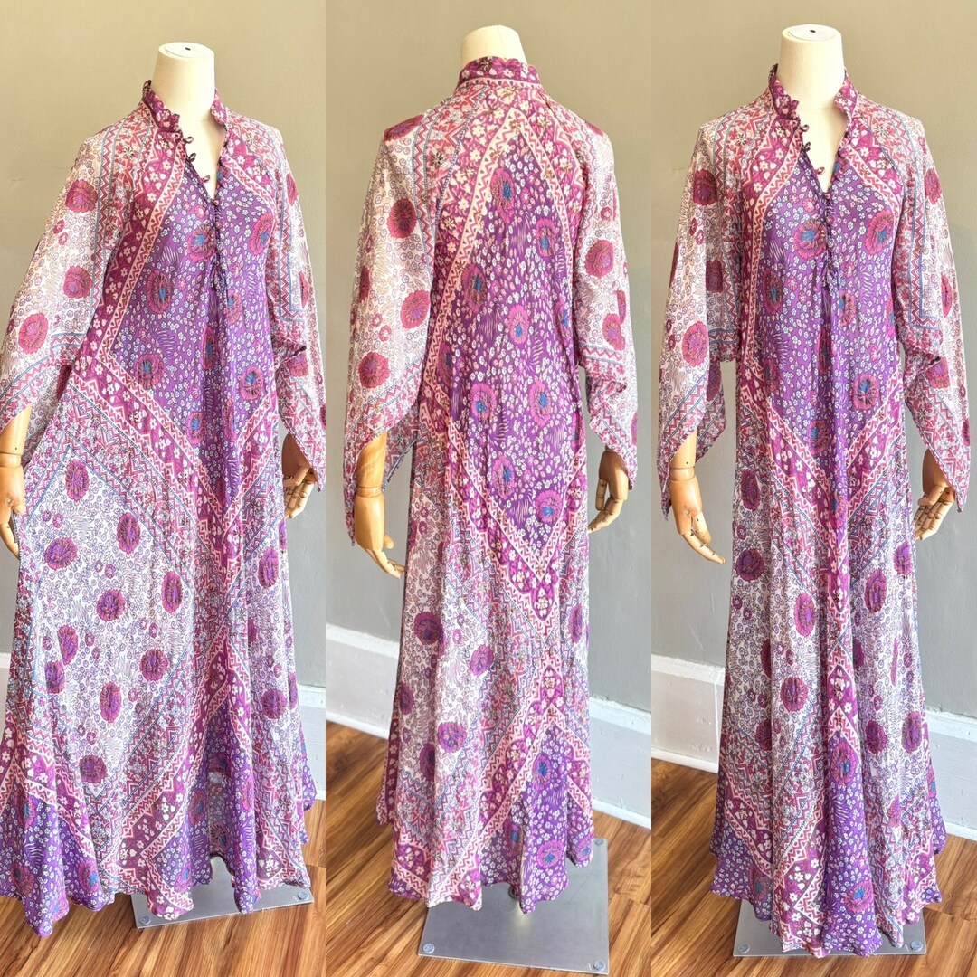 Iconic Vintage 1970s Indian Block Printed Cotton Gauze Angel Sleeve ...