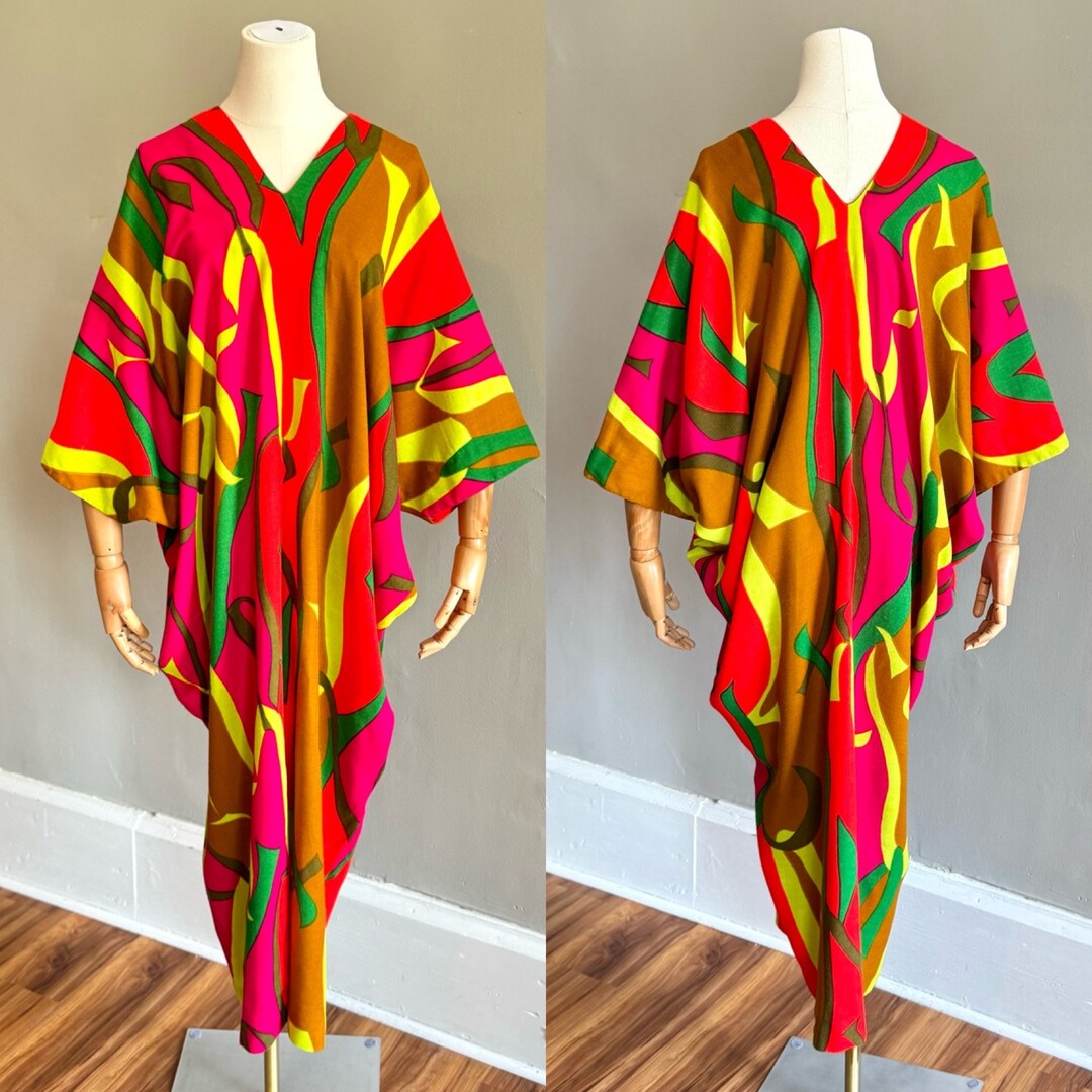 Vintage 1970s Psychedelic SWIRL Abstract Print Cocoon Batwing Caftan ...