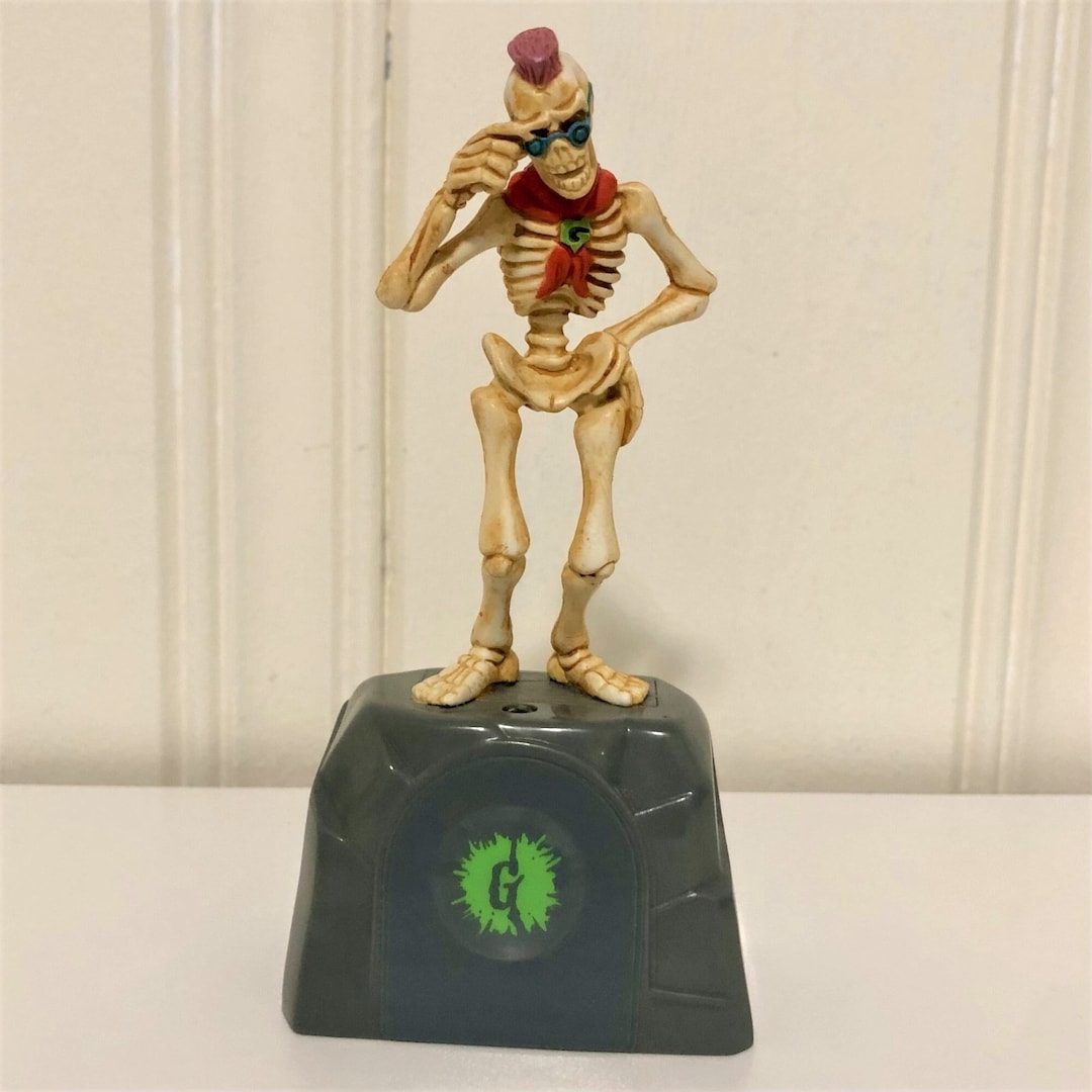 Vintage 1996 Hasbro Curly Skeleton Goosebumps. Screaming - Etsy