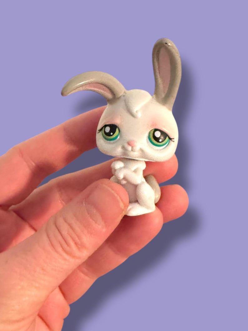 Authentic Littlest Pet Shop LPS #211 White and Gray Rabbit Pink Green ...