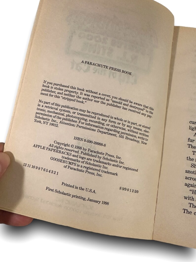 Goosebumps Series 2000 R.L. Stine. Cry of the Cat 1. Scholastic 1998 ...