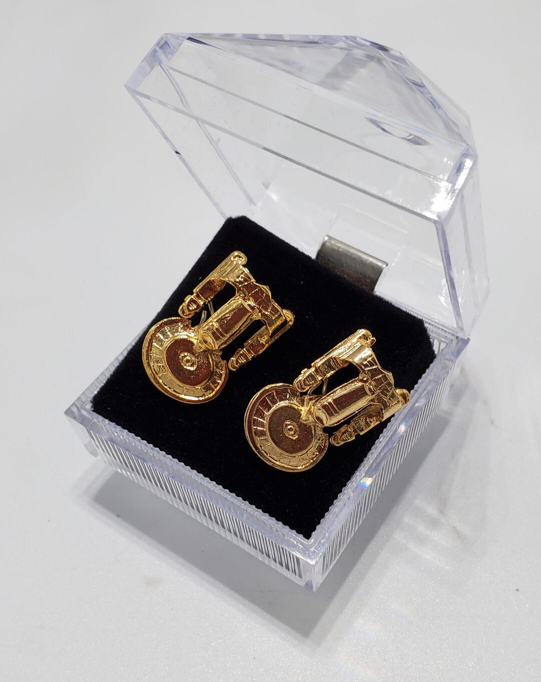 Sstar Trek Enterprise D Gold Plated Pierced Earrings- Roddenberry ...