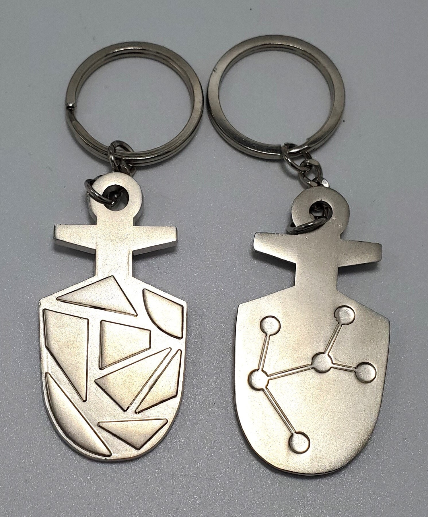 Deluxe Tom Baker Era T.A.R.D.I.S. Keychain Double Sided Imported ...