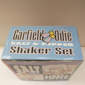 Vintage Garfield and Odie Salt and Pepper Shaker Set in Original Box - Etsy