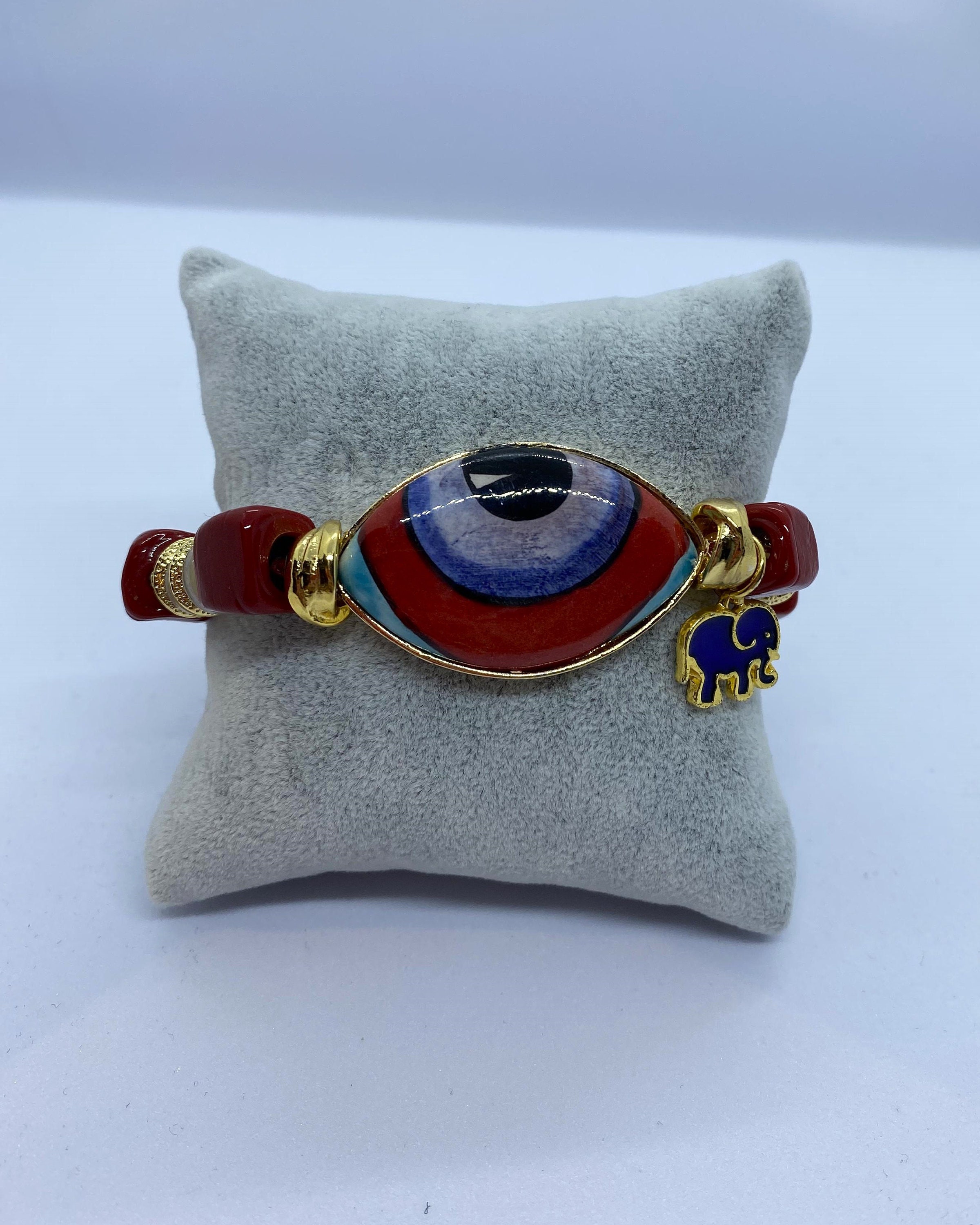 Mega Evolution Bracelet Real