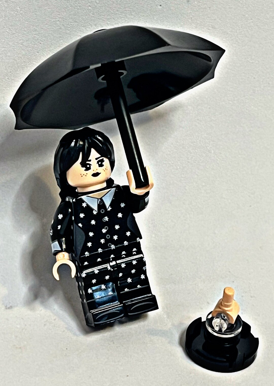 Minifigure WEDNESDAY ADDAMS - Etsy