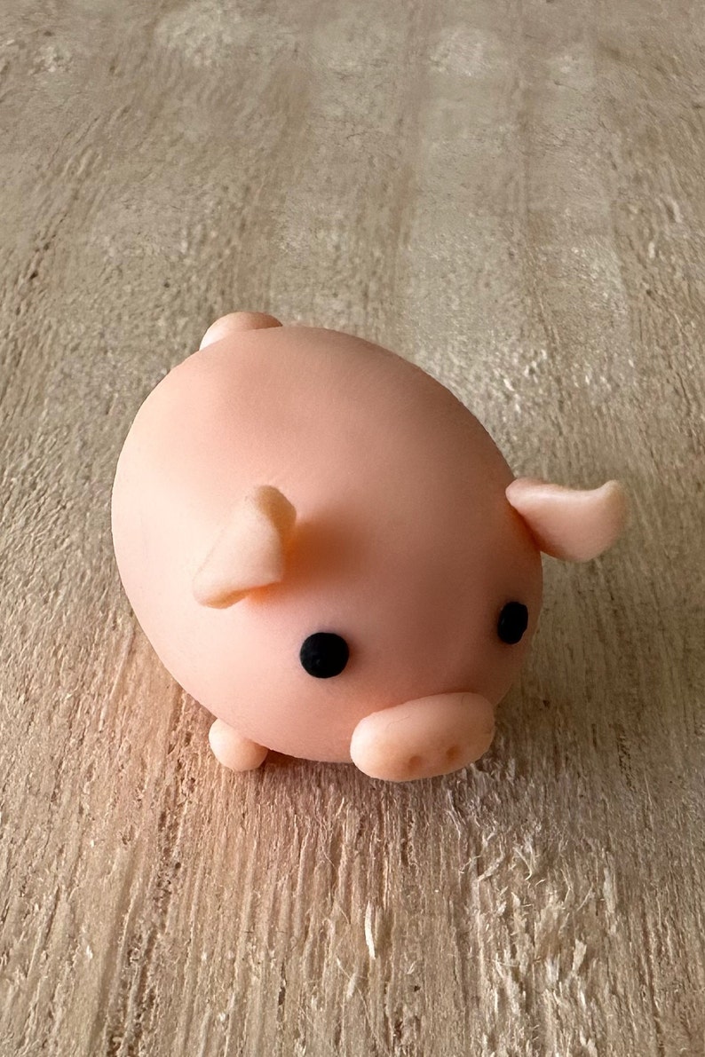 Cute Pig Keychain, Figurine, Decoration | Polymer Clay - Etsy