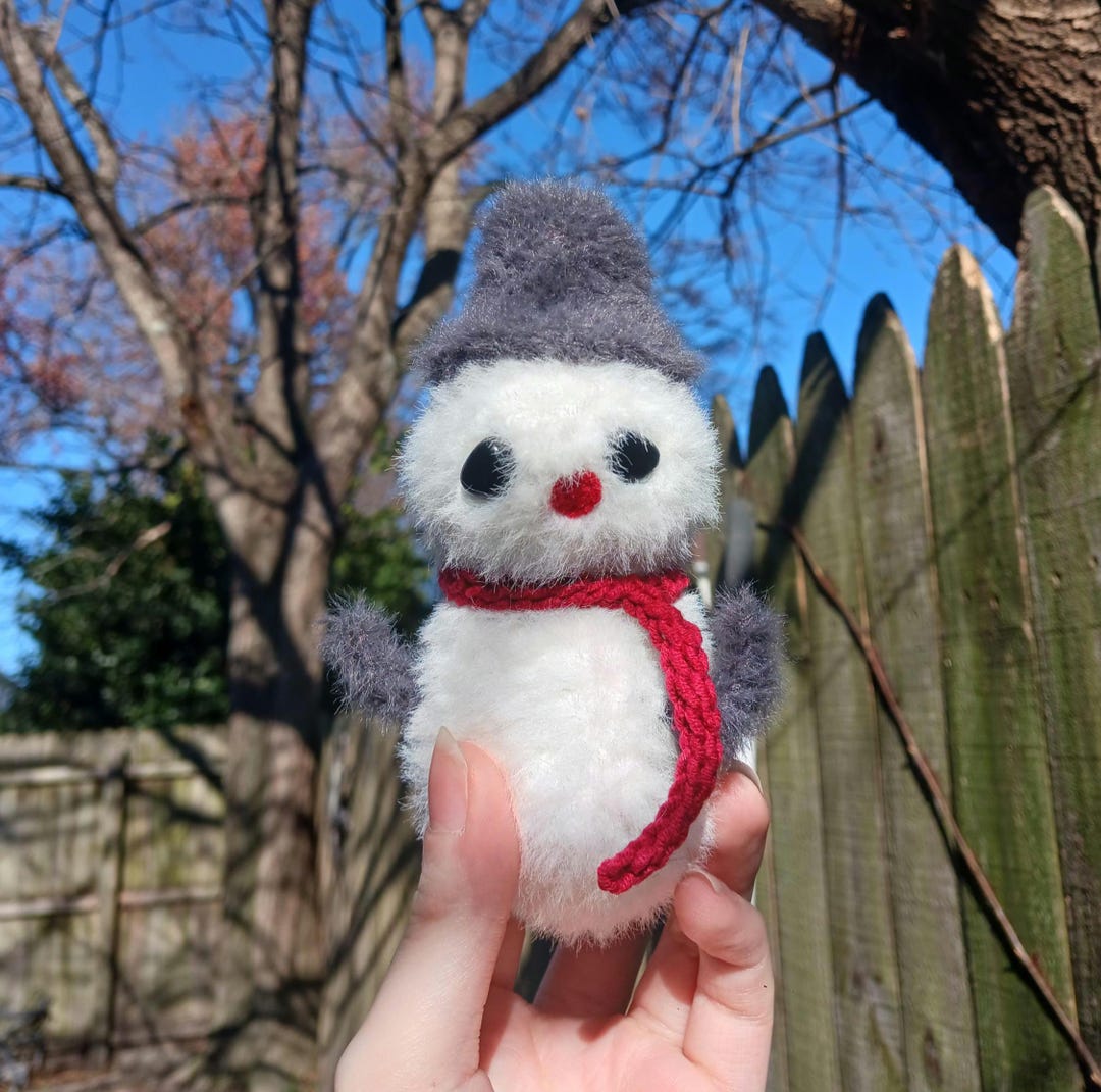 Mini Snowman Plush, Crochet Amigurumi Unique Handmade Christmas Decore ...