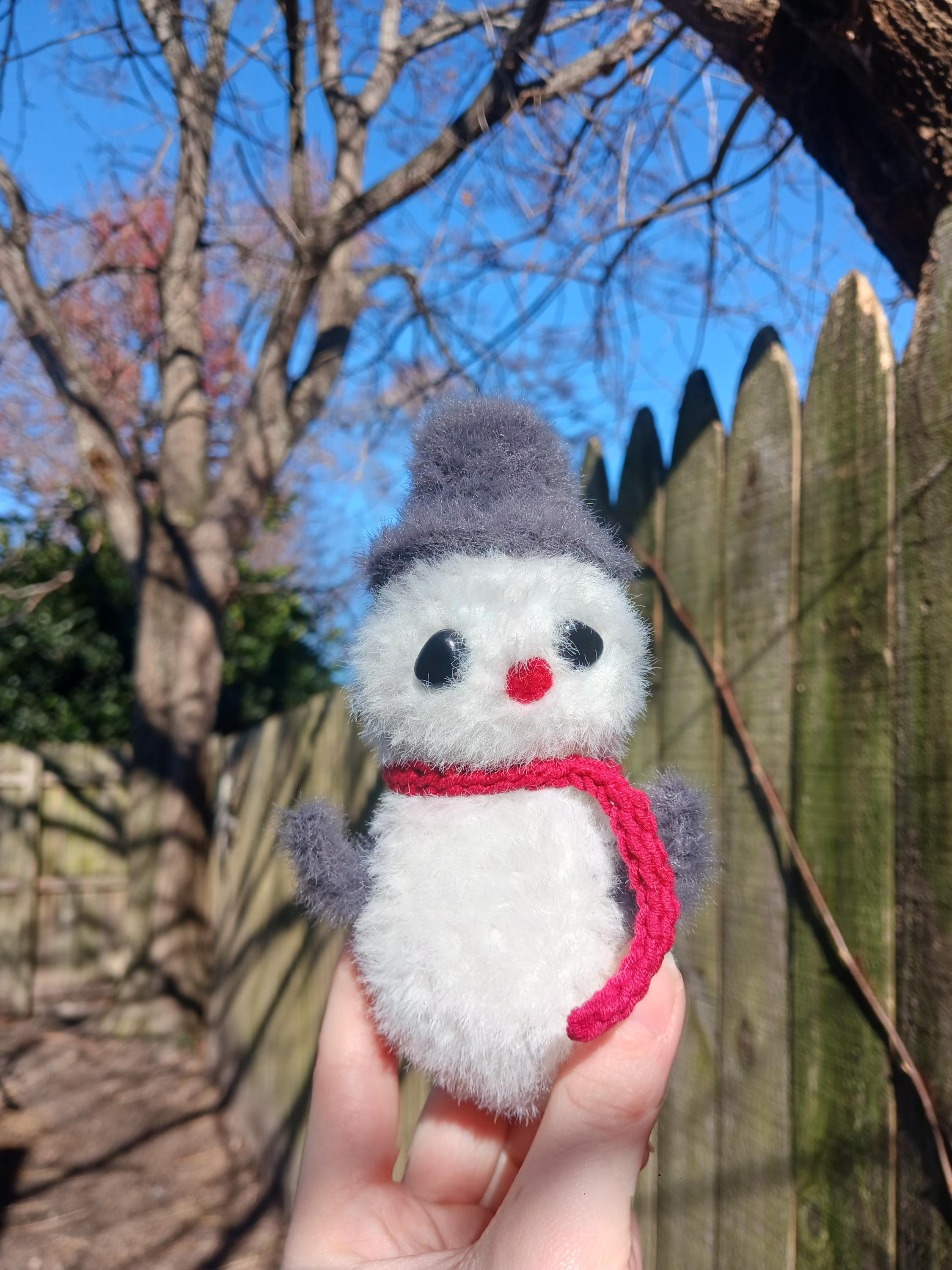Mini Snowman Plush, Crochet Amigurumi Unique Handmade Christmas Decore ...
