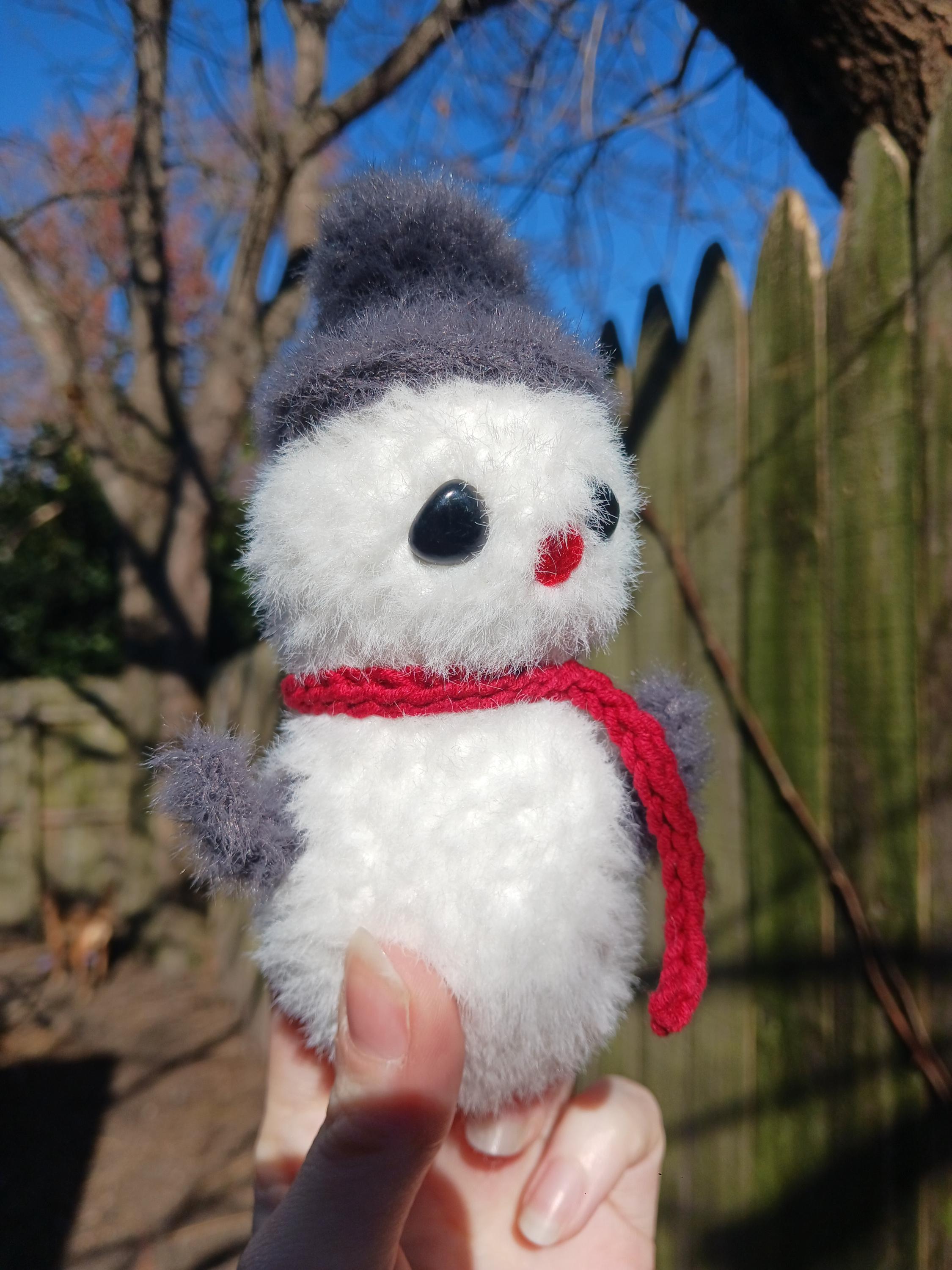 Mini Snowman Plush, Crochet Amigurumi Unique Handmade Christmas Decore ...