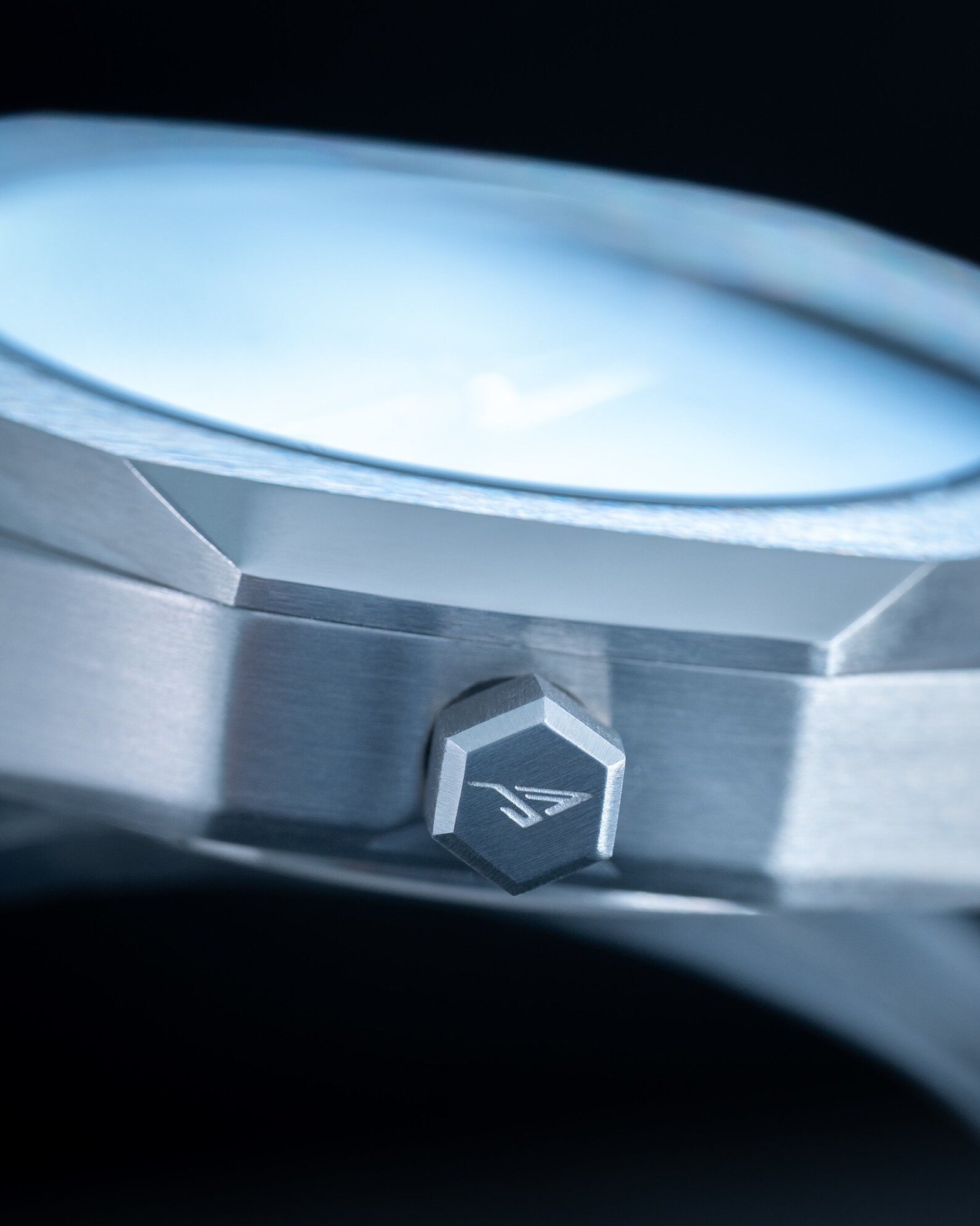 BELL S01 Stainless Steel Black Edition Automatic Watch With Integrated ...