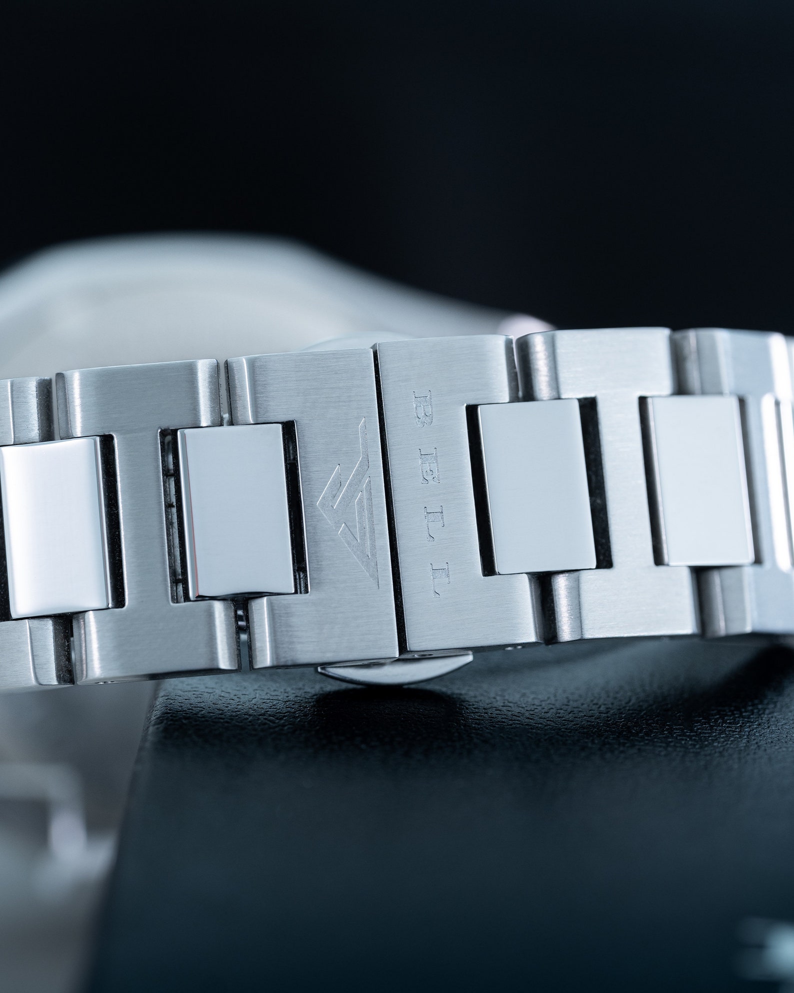 BELL S01 Stainless Steel Black Edition Automatic Watch With Integrated ...