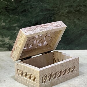 Hand-carved Marble Soapstone Jewelry Box – Elegant Keepsake for Rings ...