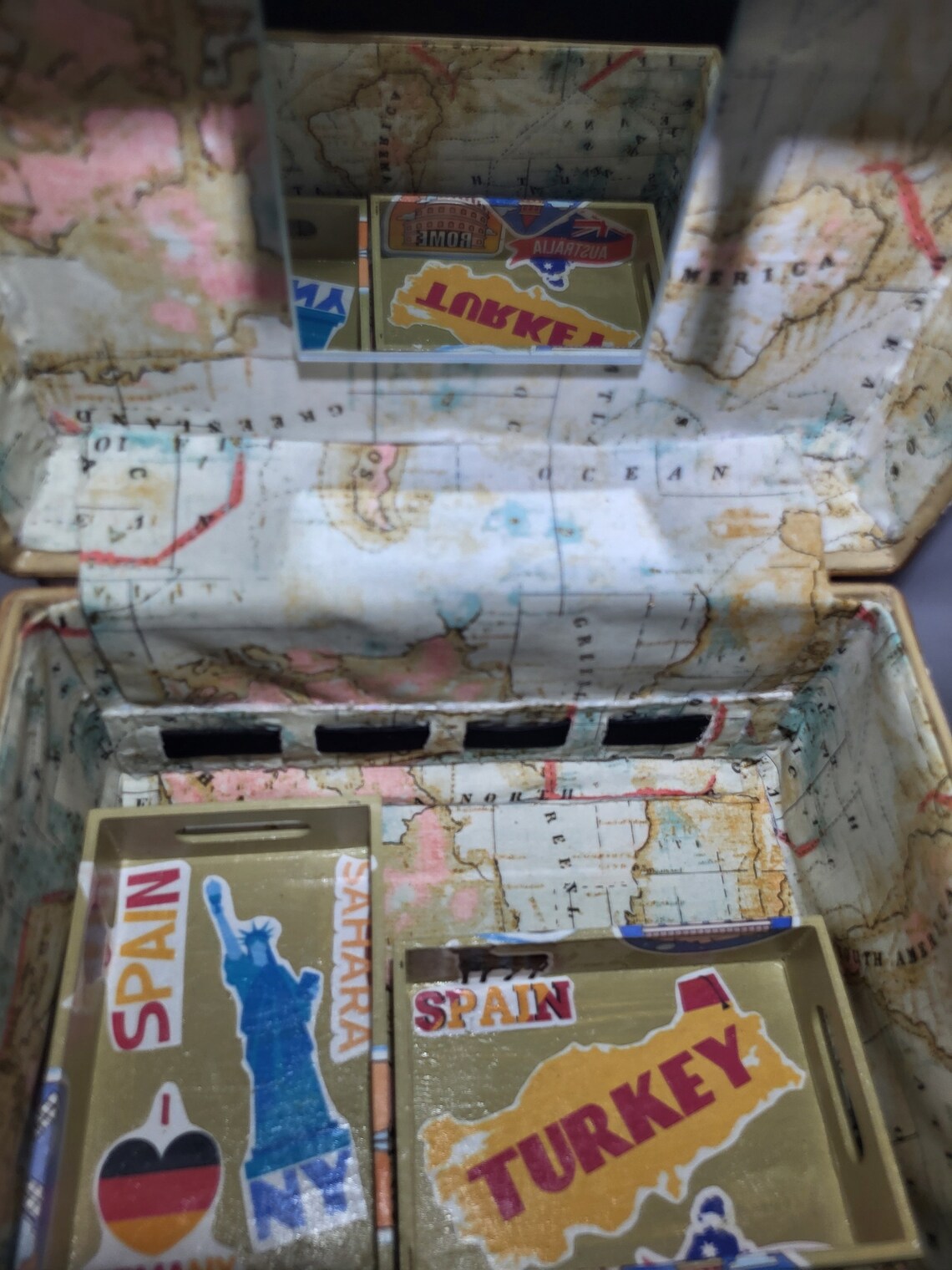 Upcycled Train Case - Etsy Canada