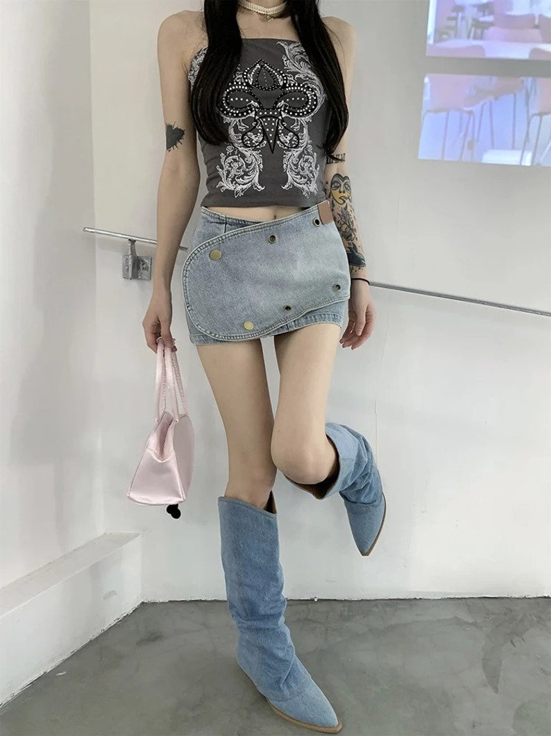 Chic High-waisted Denim Mini Skirt in Light Wash Street Style Staple ...