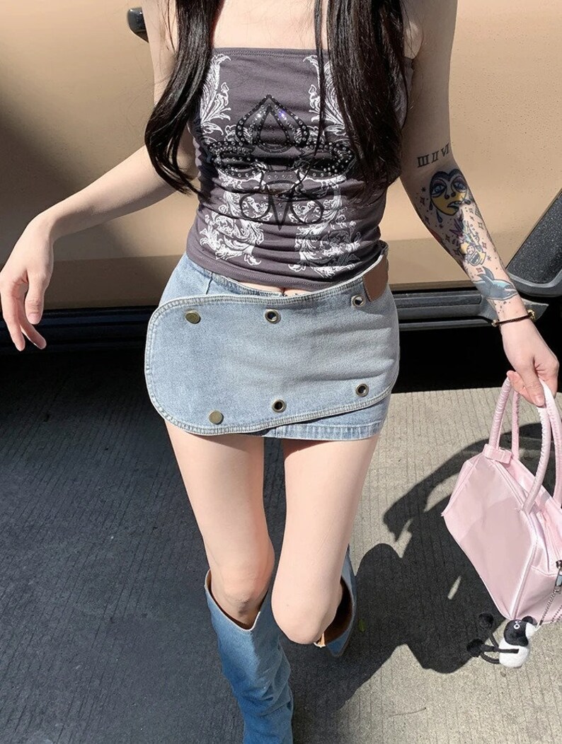 Chic High-waisted Denim Mini Skirt in Light Wash Street Style Staple ...