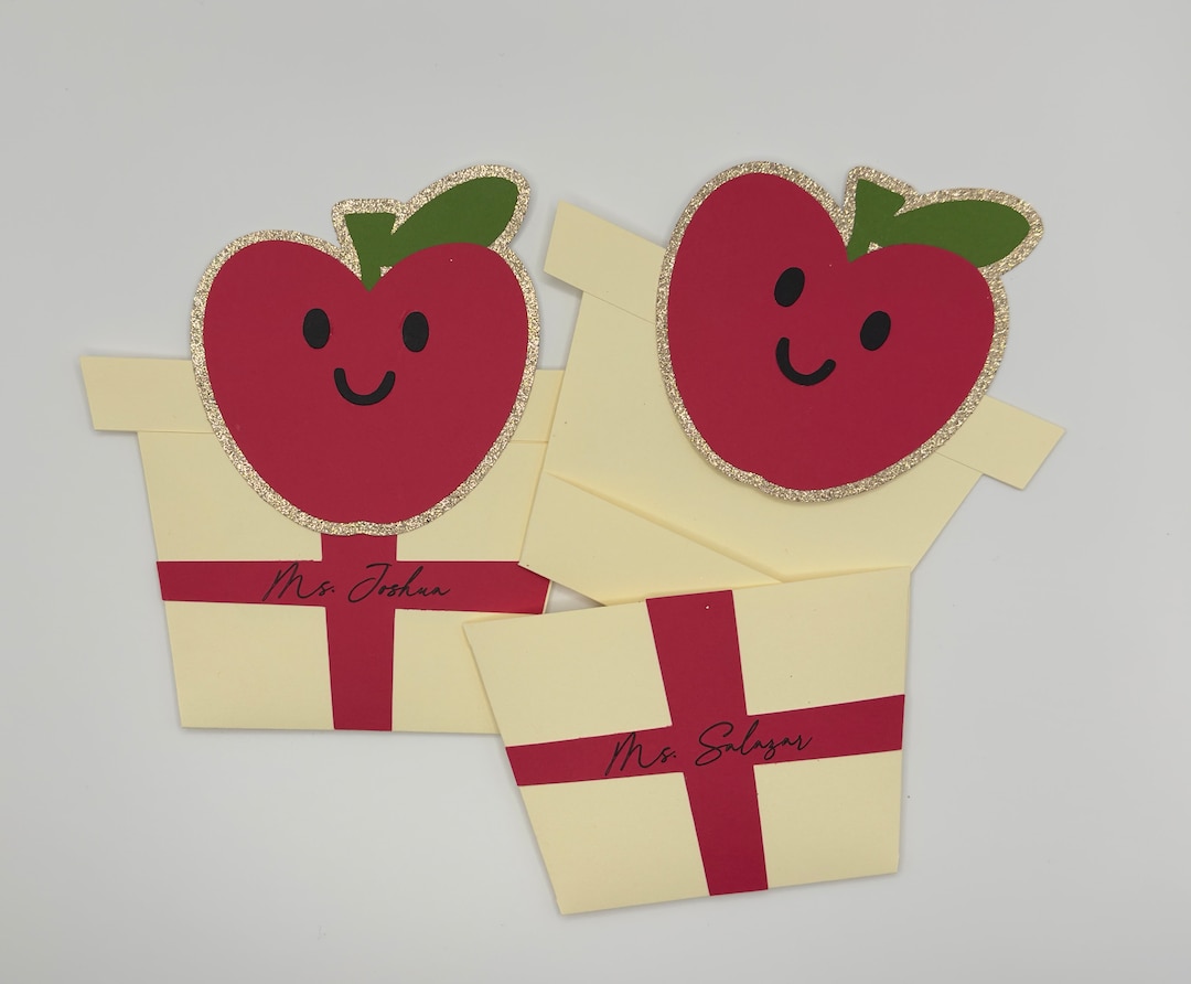 Personalized Teacher Appreciation Gift Card Holder: Apple Design - Etsy
