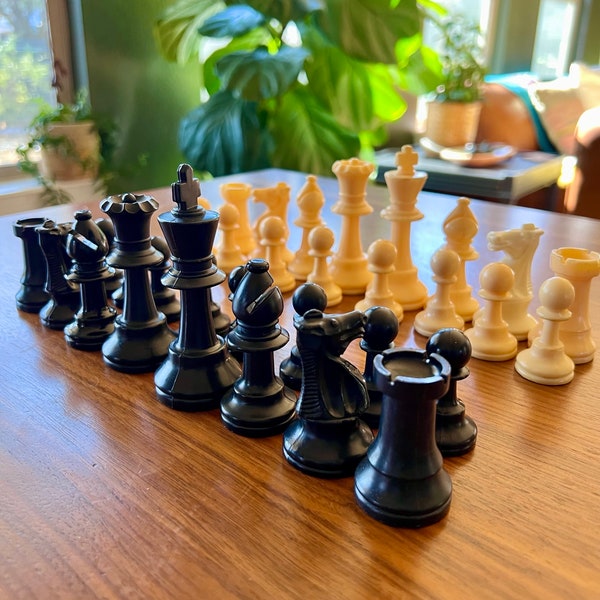 Antique Chess Set - Etsy