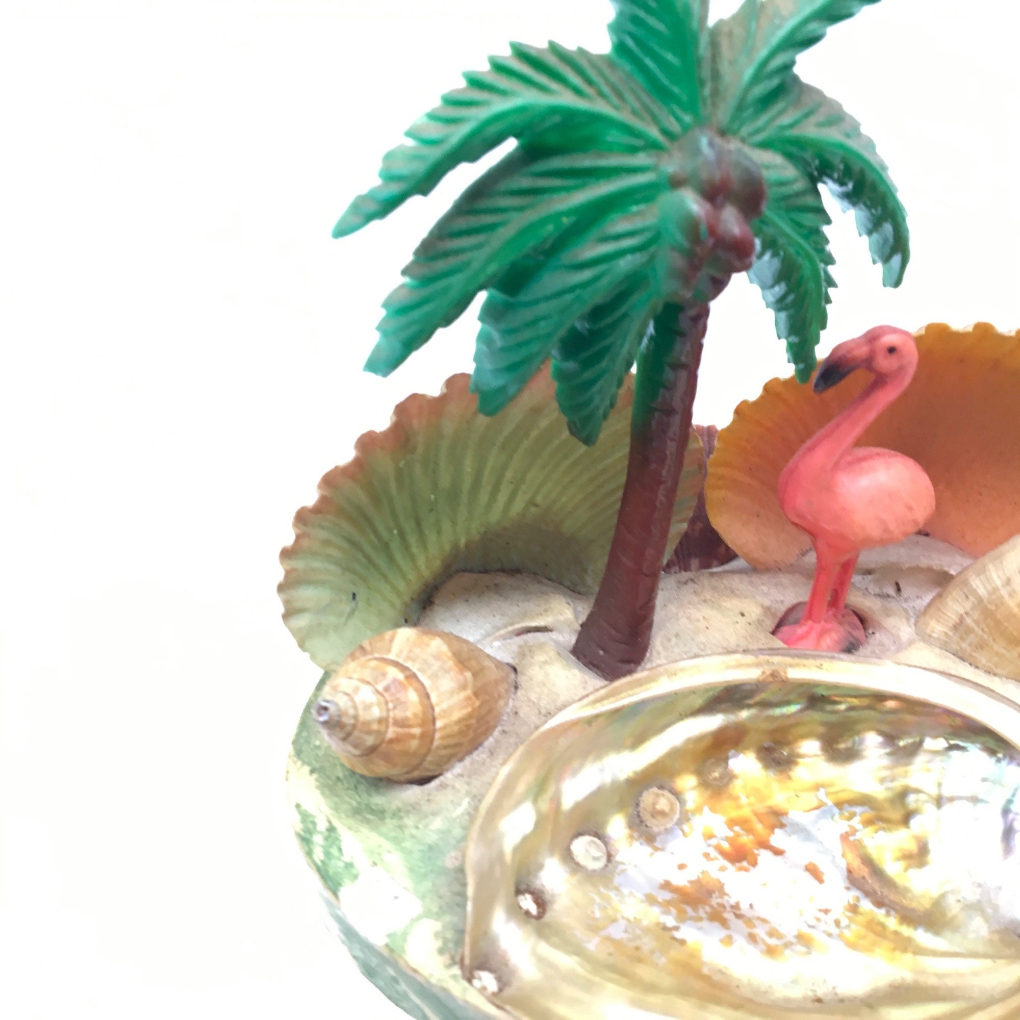 Mid Century Seashell Souvenir Diorama Shells Flamingo Palm Tree Kitsch ...