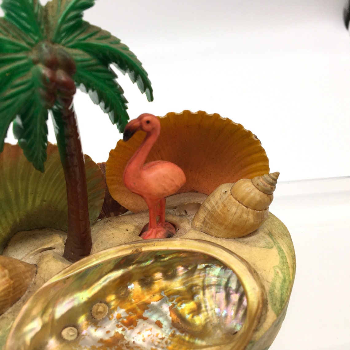 Mid Century Seashell Souvenir Diorama Shells Flamingo Palm Tree Kitsch ...