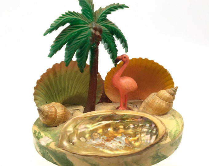 Mid Century Seashell Souvenir Diorama Shells Flamingo Palm Tree Kitsch ...