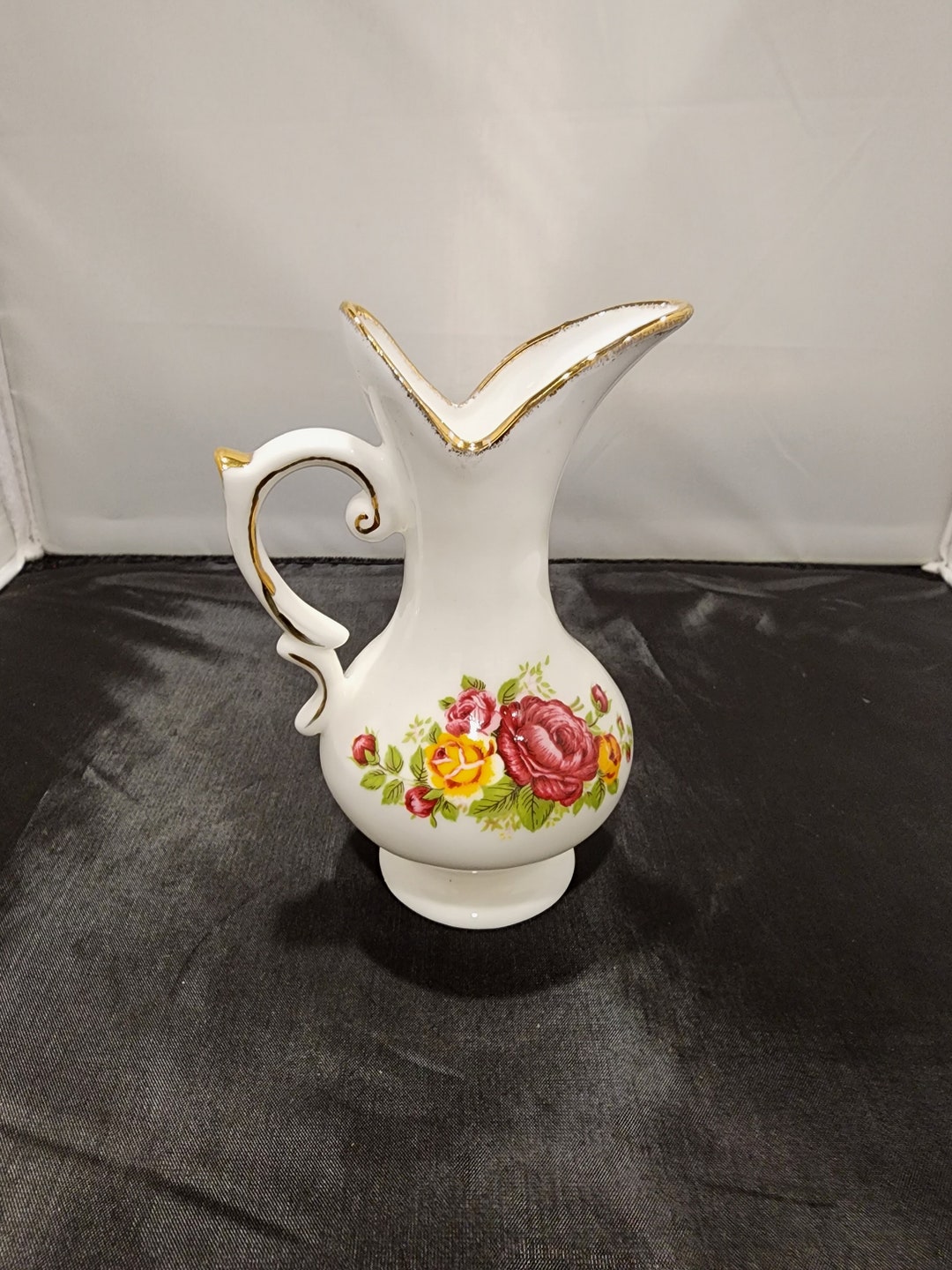 Vintage Cottage Rose Fine Bone China Handled Vase - Etsy