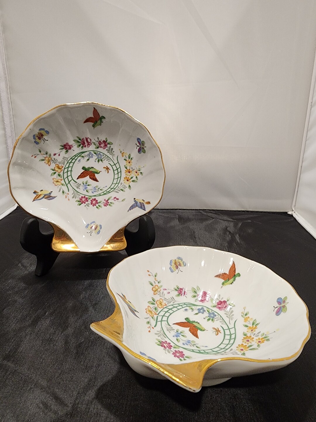 Vintage Porcelain Shell Shaped Bowls With Flower and Bird Designs - Etsy