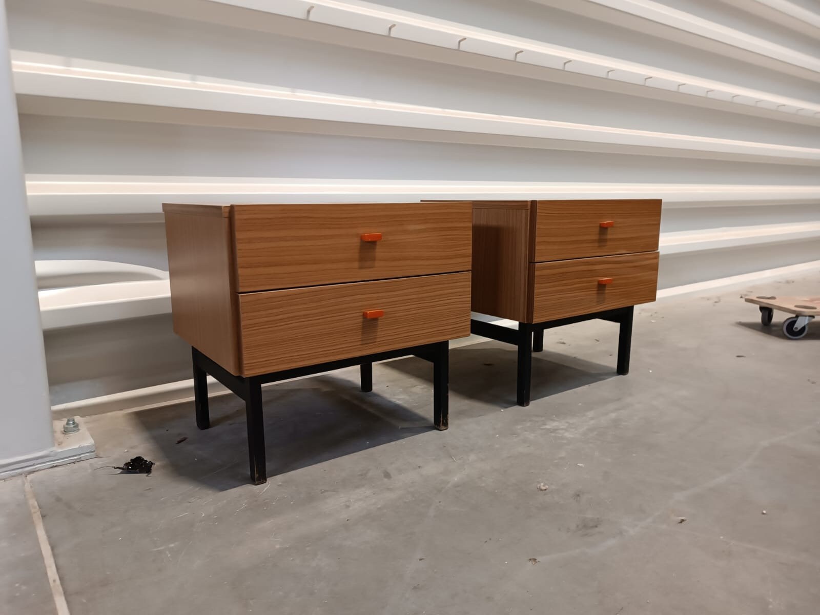 VINTAGE Mid Century Nightstands Set of 2 - Etsy