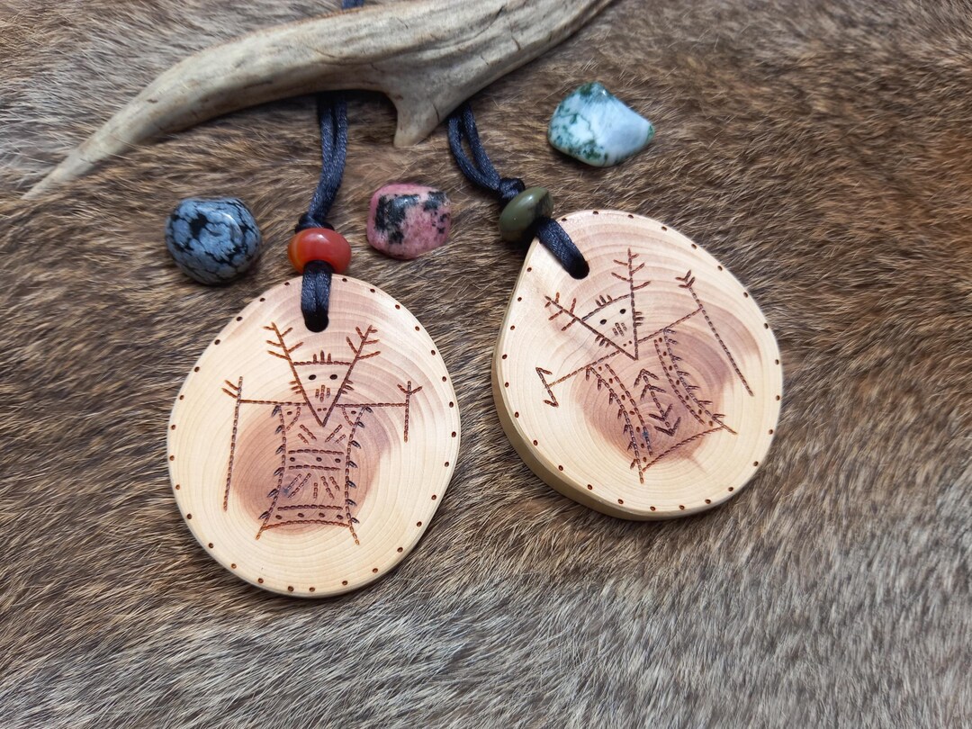 Nordic Raven Shaman Wooden Necklace, Tree Annual Rings Pattern ...