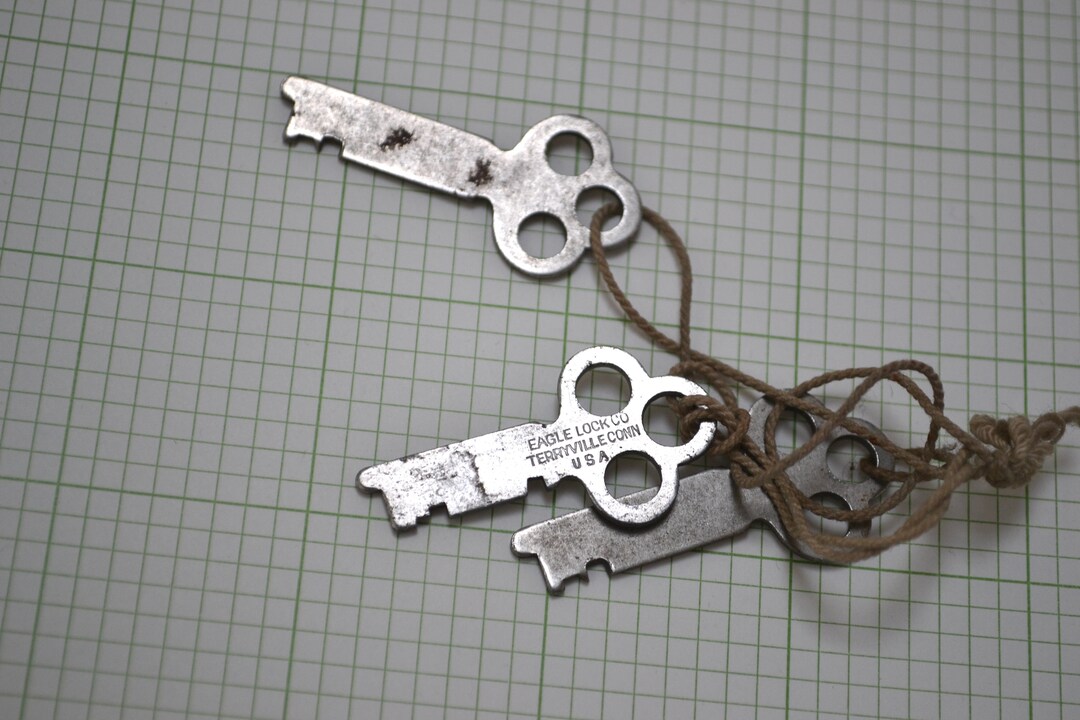 Old Keys Sets - Choose Your Set - Vintage Flat Keys - Etsy