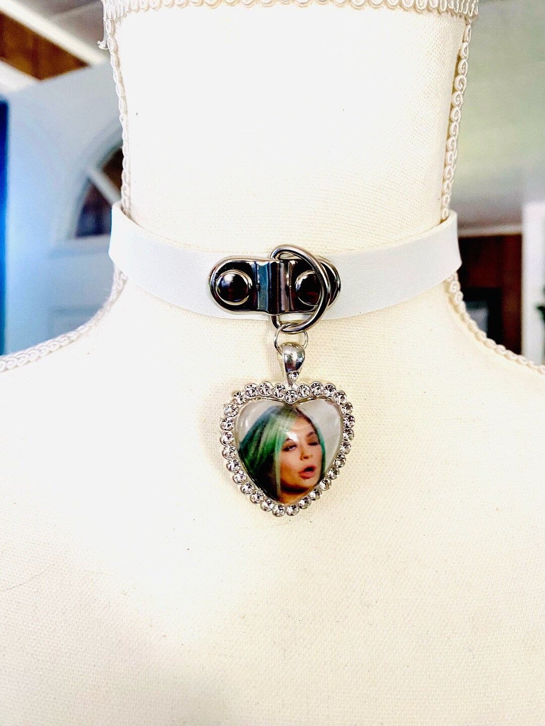 Kylie Jenner Bedazzled Heart Choker: Y2K Funky Fashion - Etsy