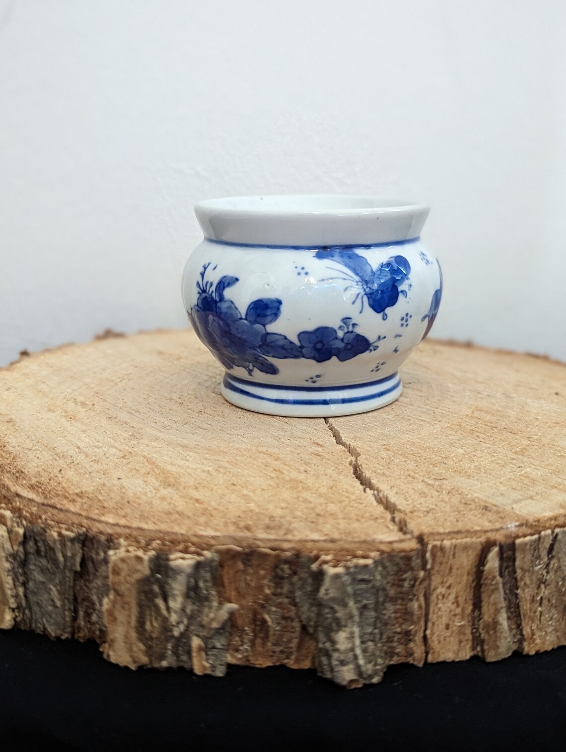 Vintage Beautiful Blue and White Porcelain Chinese Planter - Etsy