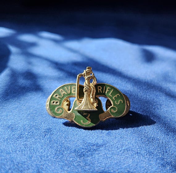 US Army 3rd Calvary Unit unit crest/decorative unit i… - Gem